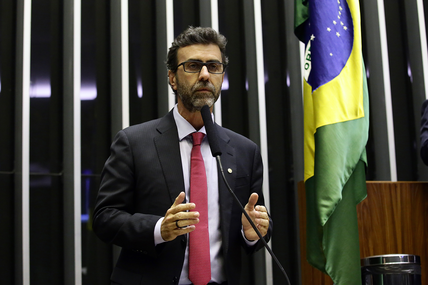 Marcelo Freixo deixa PSOL e deve disputar Governo do Estado - ErreJota ...