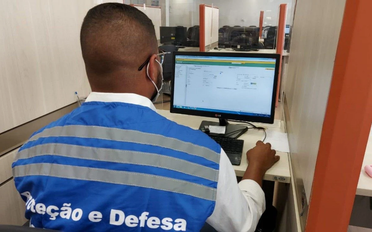 Procon-RJ lança cartilha para consumidores superendividados - ErreJota ...